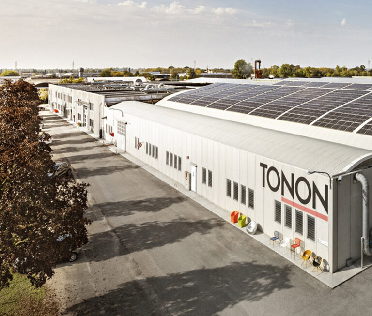 Riverside | Outdoor - Tonon